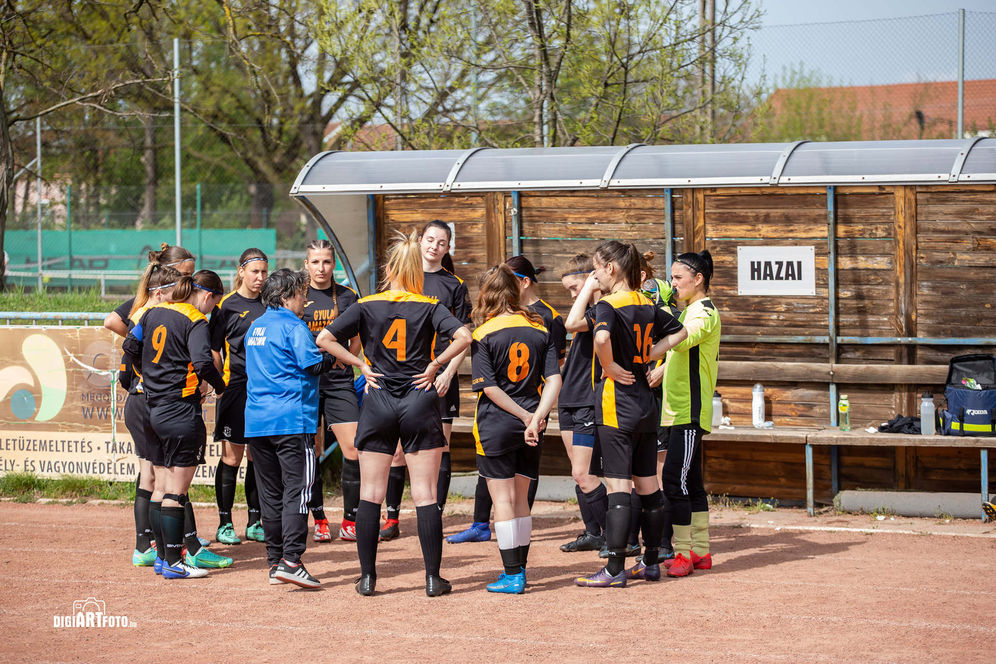 Gyulai Hírlap - Már a tabella hatodik helyén az NB II.-es Amazonok