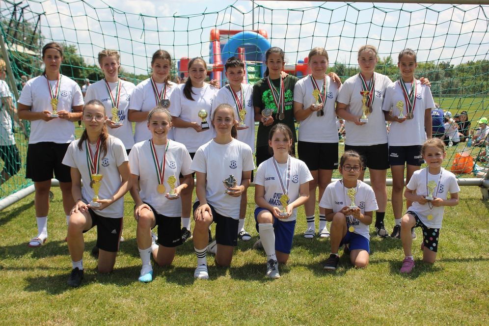 Gyulai Hírlap - Legjobbjait díjazta a Gyulai Amazonok